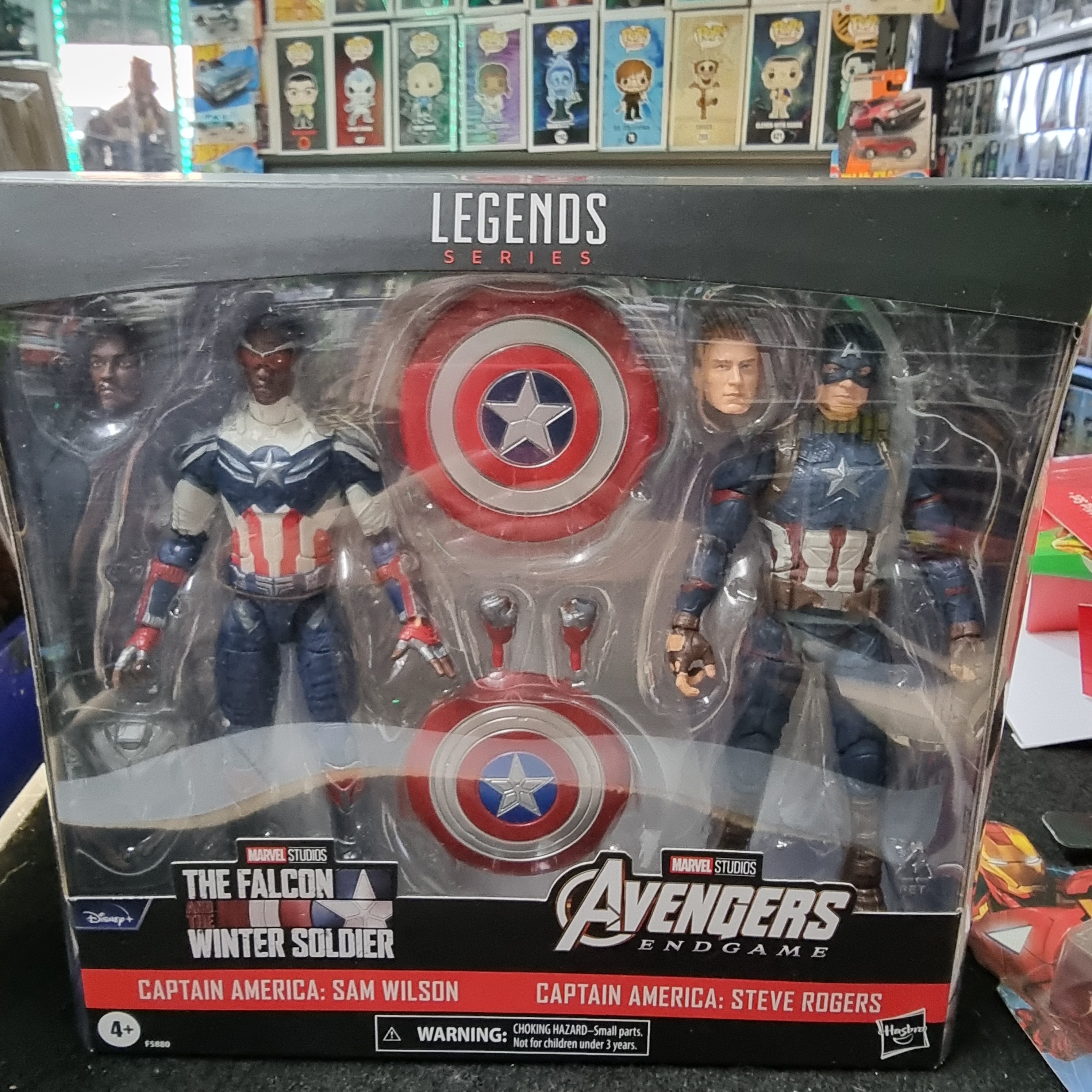 Marvel Legends Captain America Sam Wilson & Captain America Steve Roge ...