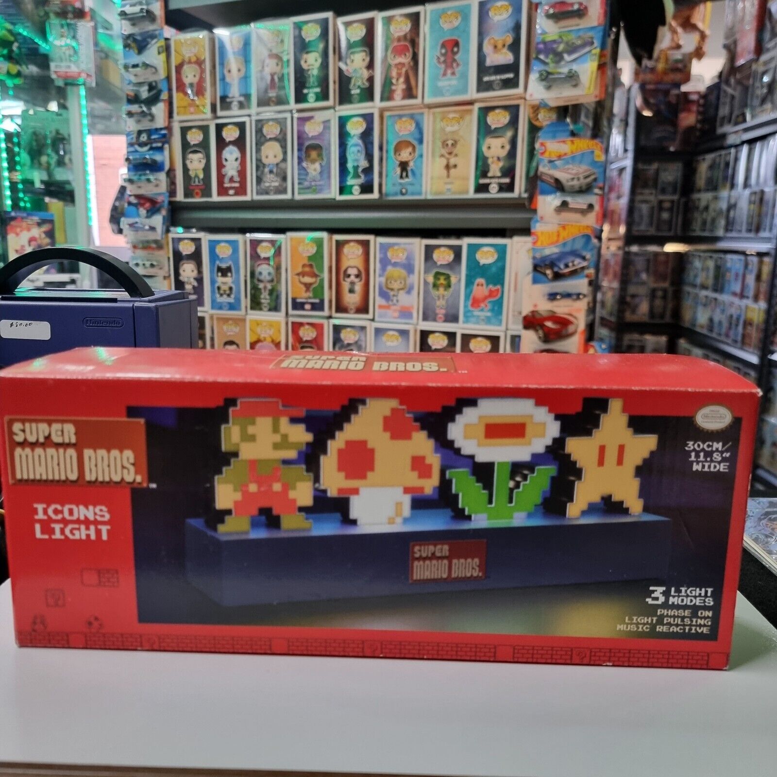 Official Nintendo Licensed Super Mario Bros. Icons Light – Captain ...