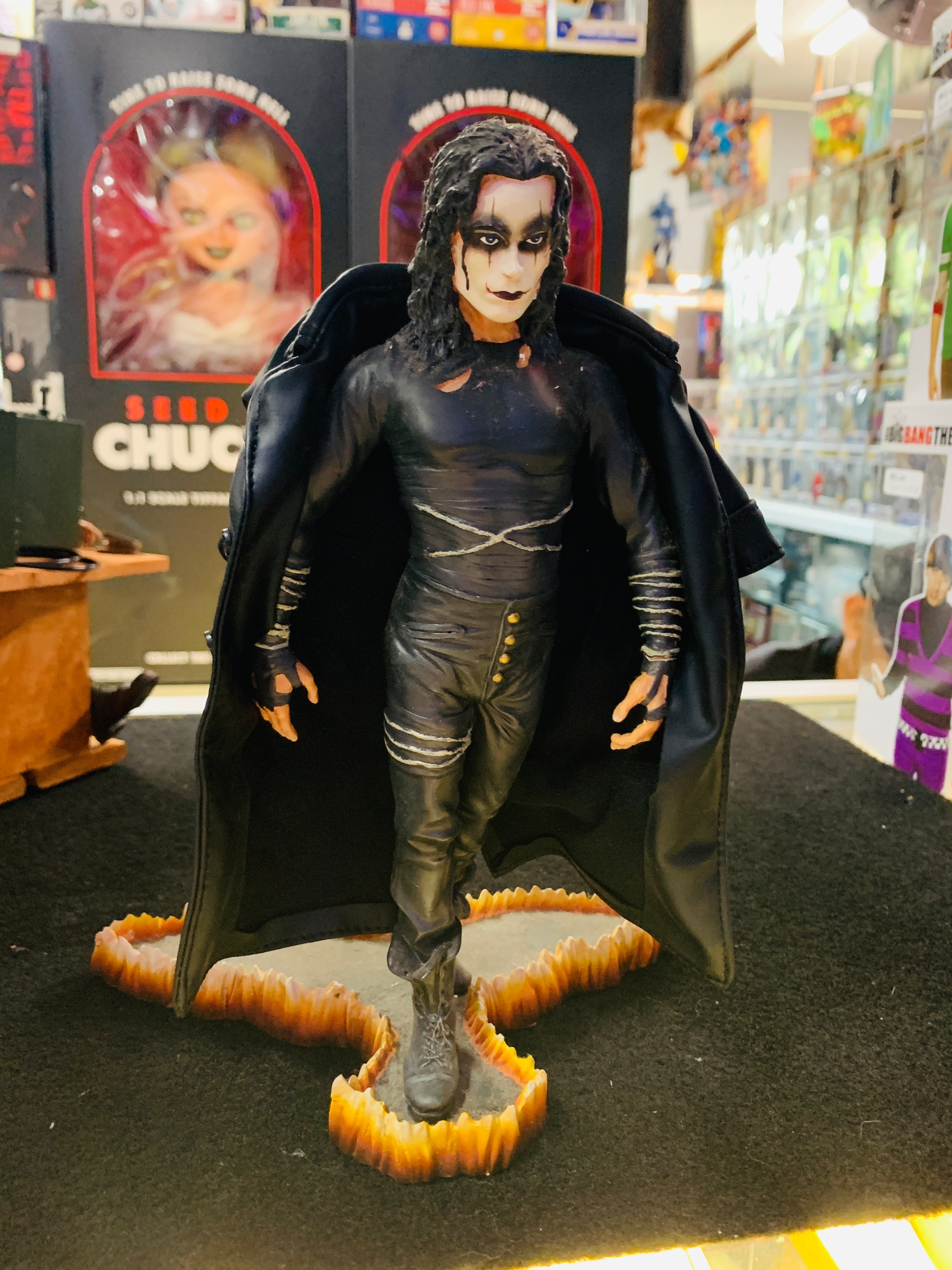 The Crow Brandon Lee special edition cold cast porcelain statue ...