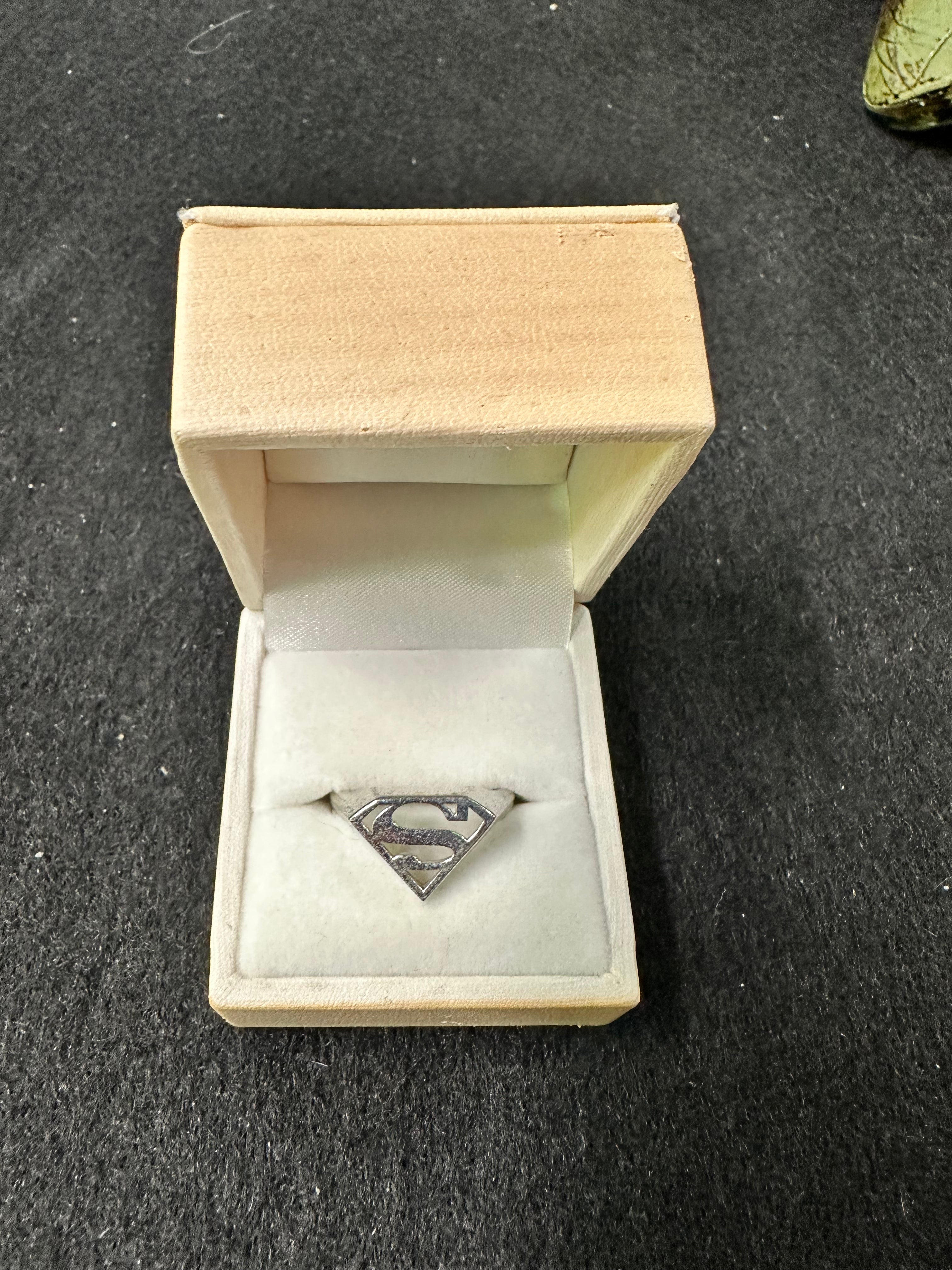 SUPERMAN RING STERLING SILVER – Captain Comics and Collectables Pty Ltd