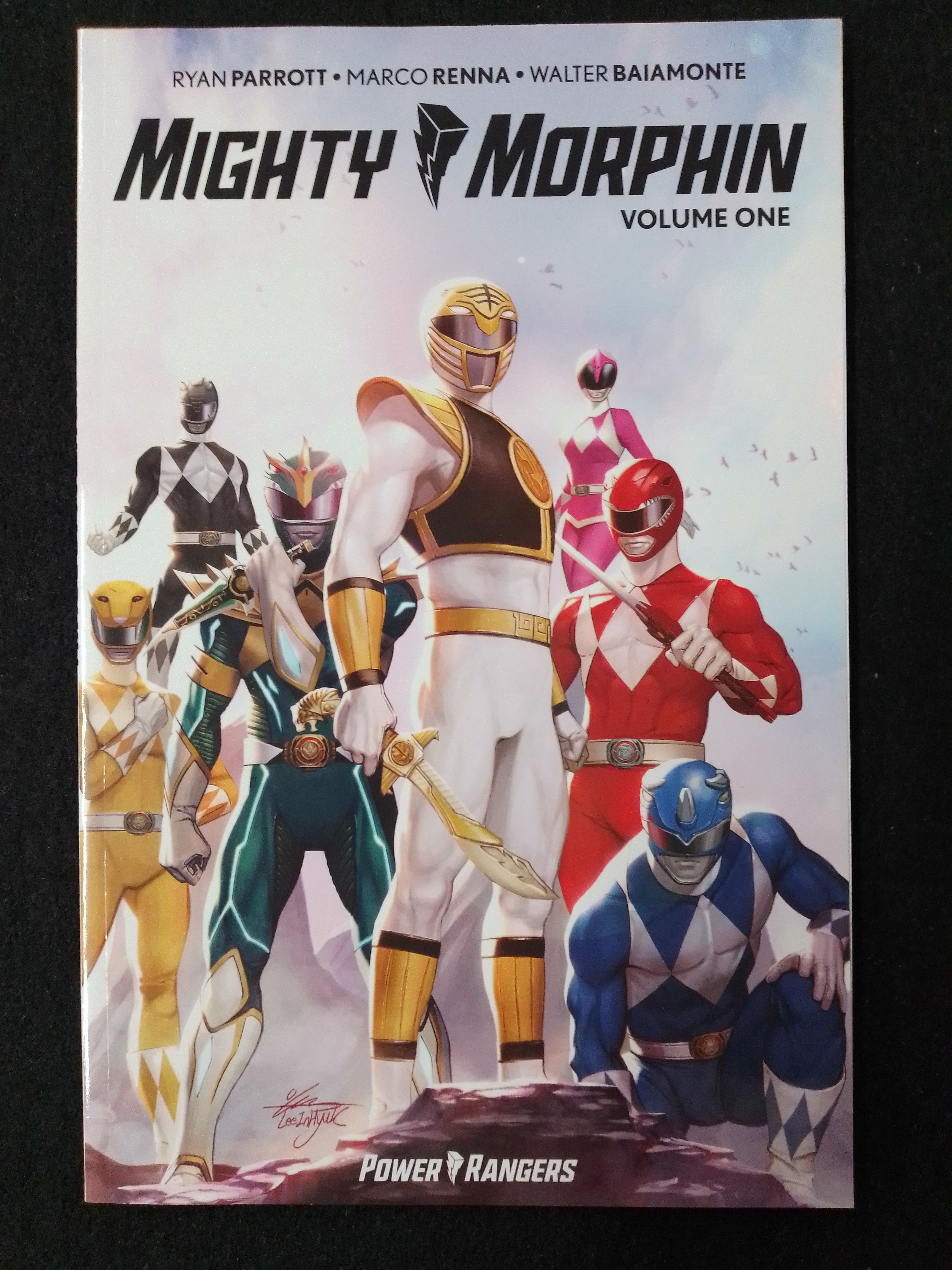 Mighty Morphin Power Rangers Volume 1 Graphic Novel - N06488 – Captain ...