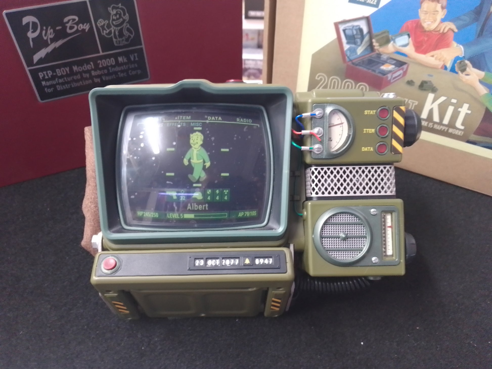Bethesda Fallout 76 Pip-Boy 2000 Mk VI Kit - N08637 – Captain Comics ...