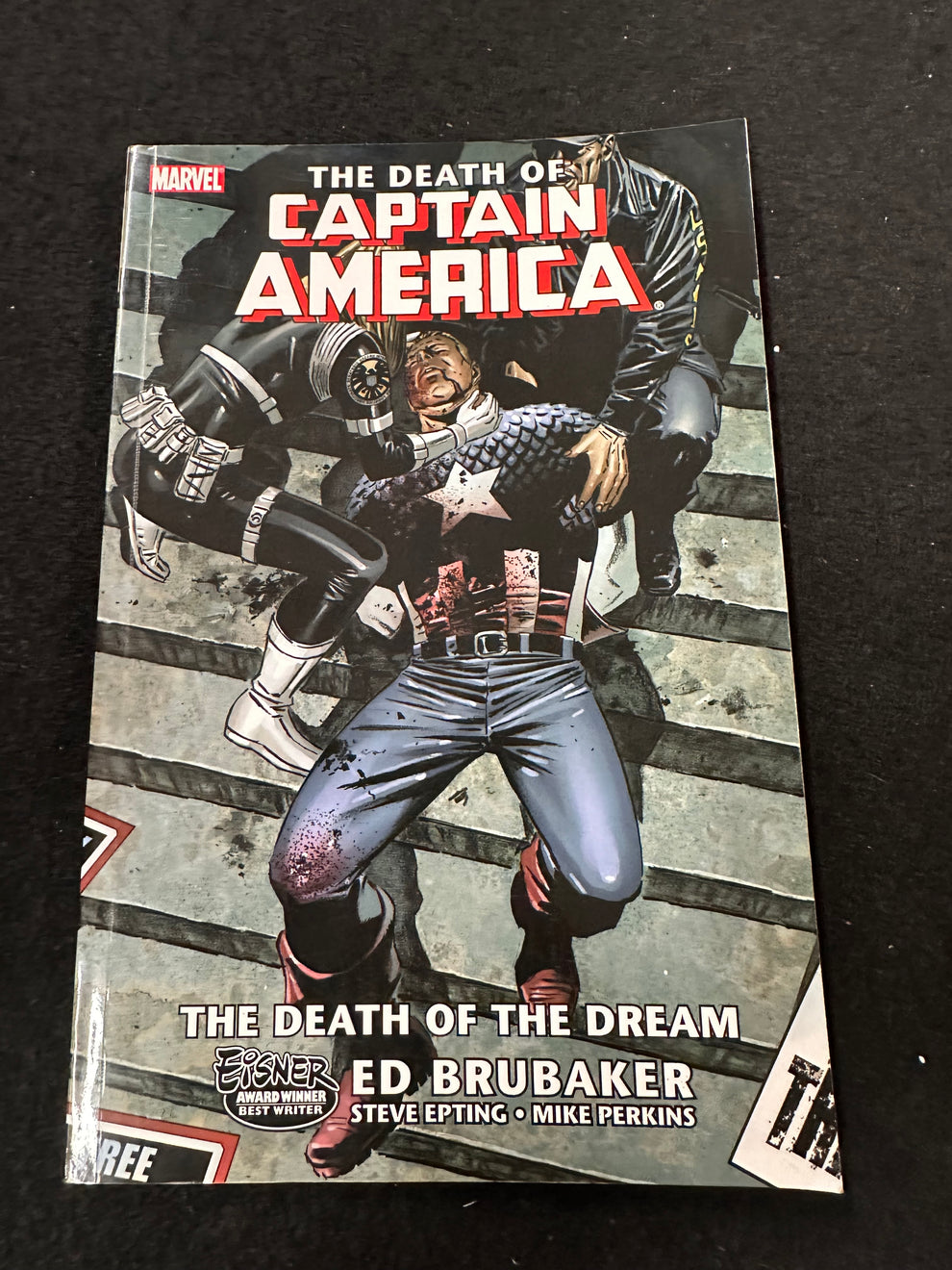 THE DEATH OF CAPTAIN AMERICA THE DEATH OF THE DREAM – Captain Comics ...
