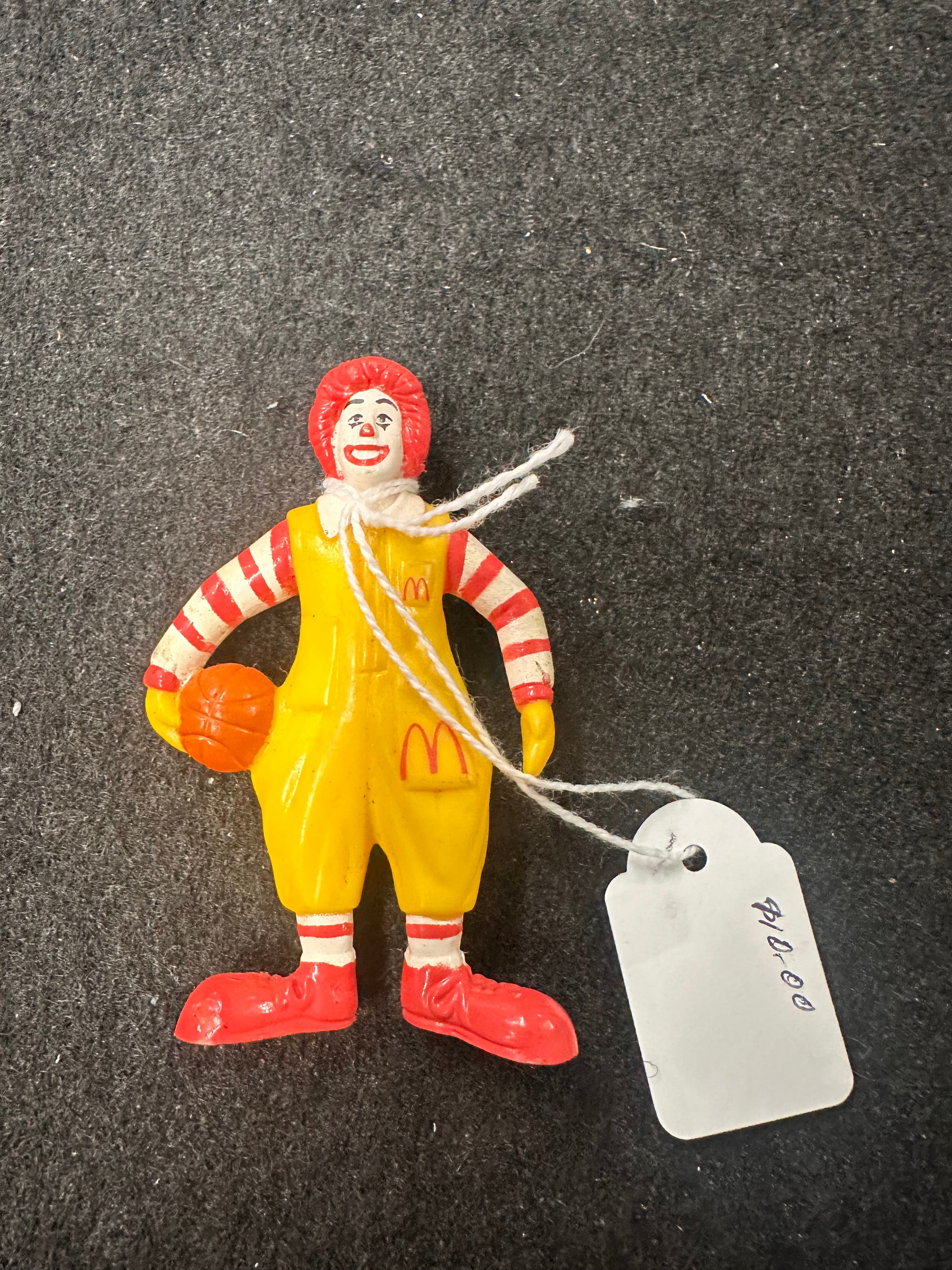 MCDONALDS RONALD MCDONALD WITH BASKET BALL FIGURE – Captain Comics and ...