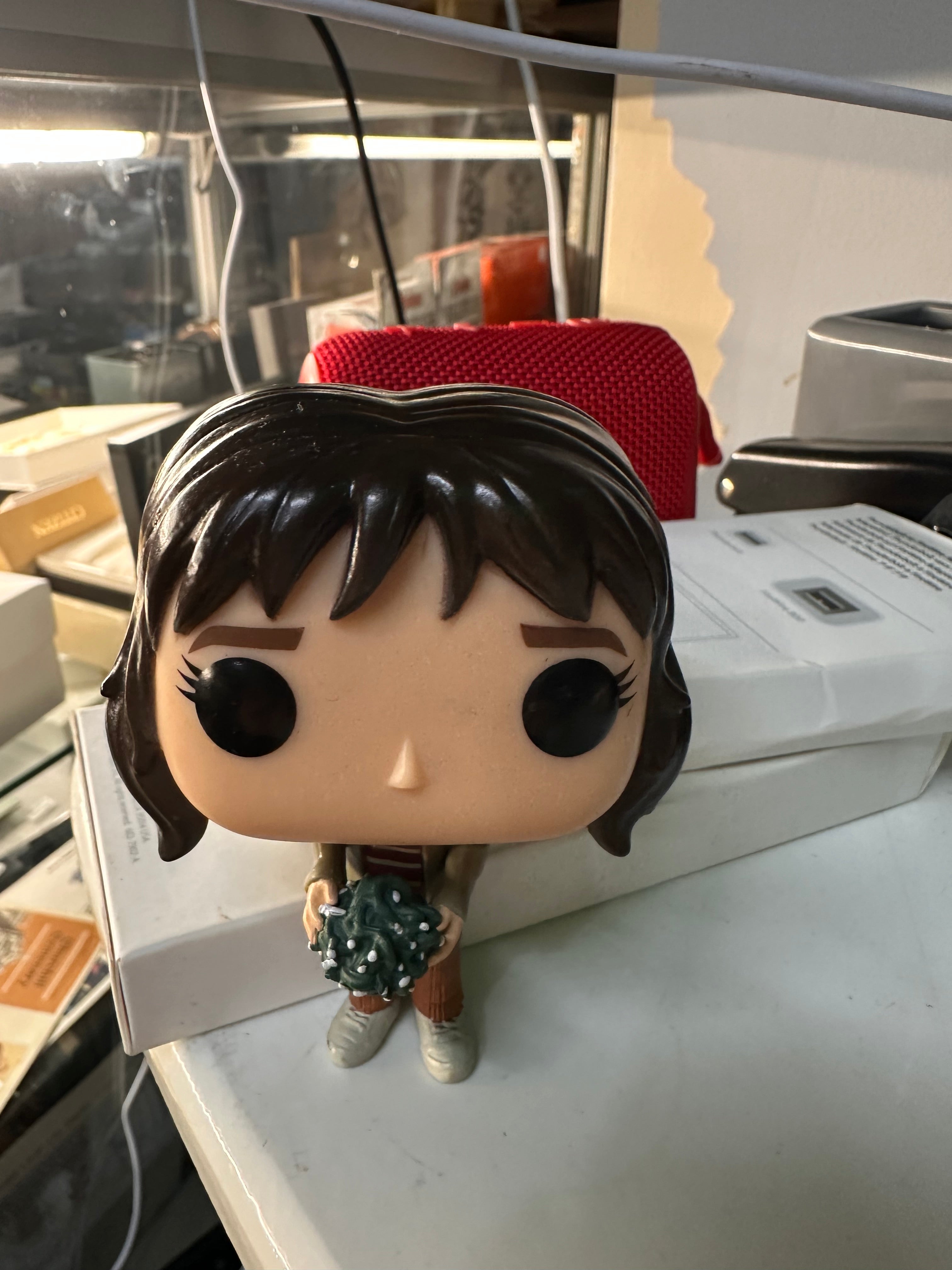 FUNKO POP STRANGER THINGS JOYCE POP NO BOX – Captain Comics and ...